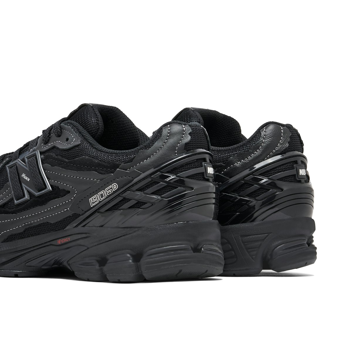 New Balance 1906R Protection Pack Leather Triple Black | M1906DF | Laced